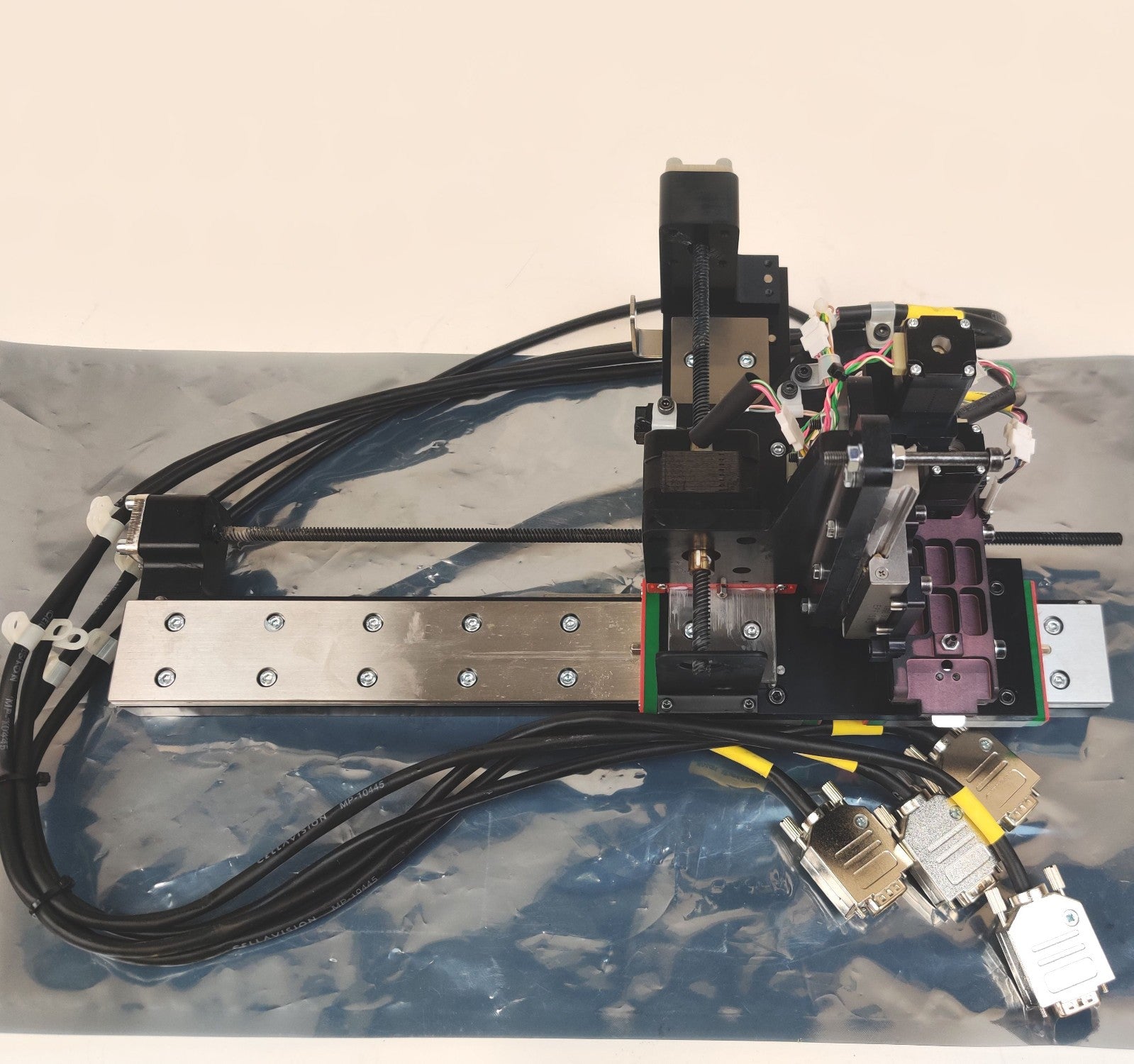 CellaVision DM9600 Analyzer Robot Gripper Unit Working – MyCybermarkets.com
