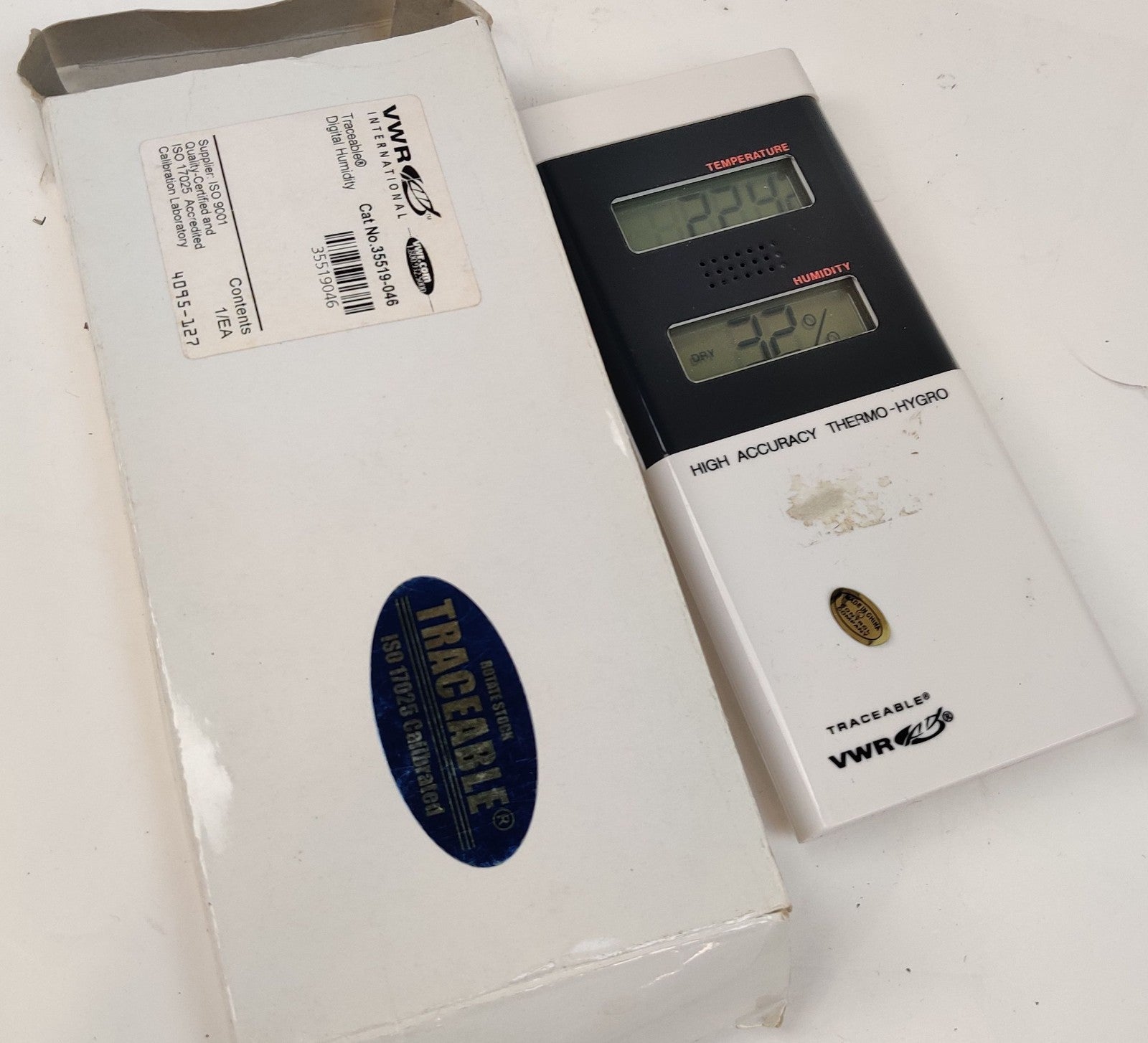 VWR 35519-046 Traceable Temperature and Humidity Data Logger Thermo-Hy ...